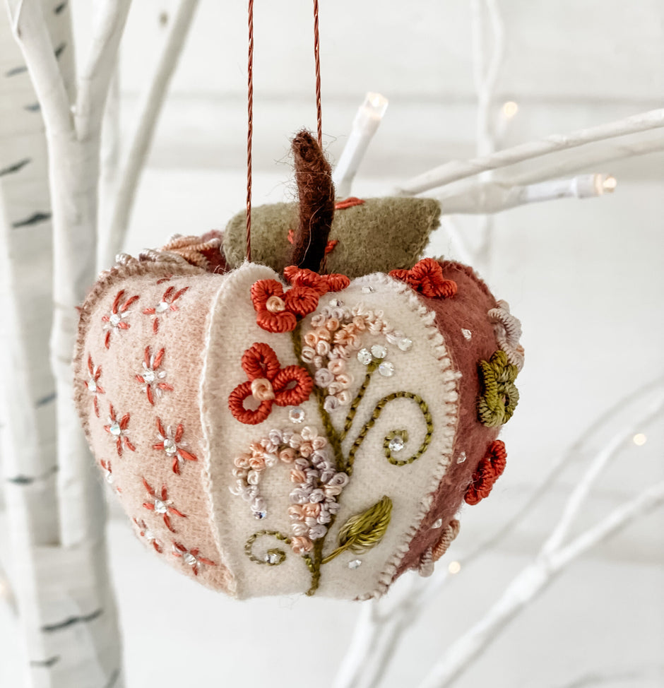 Luxurious Apple Kits – Apple Basket Quilts